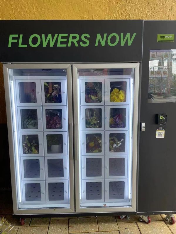 Convenient And High-Tech Locker Vending Machine For Shopping Mall ...