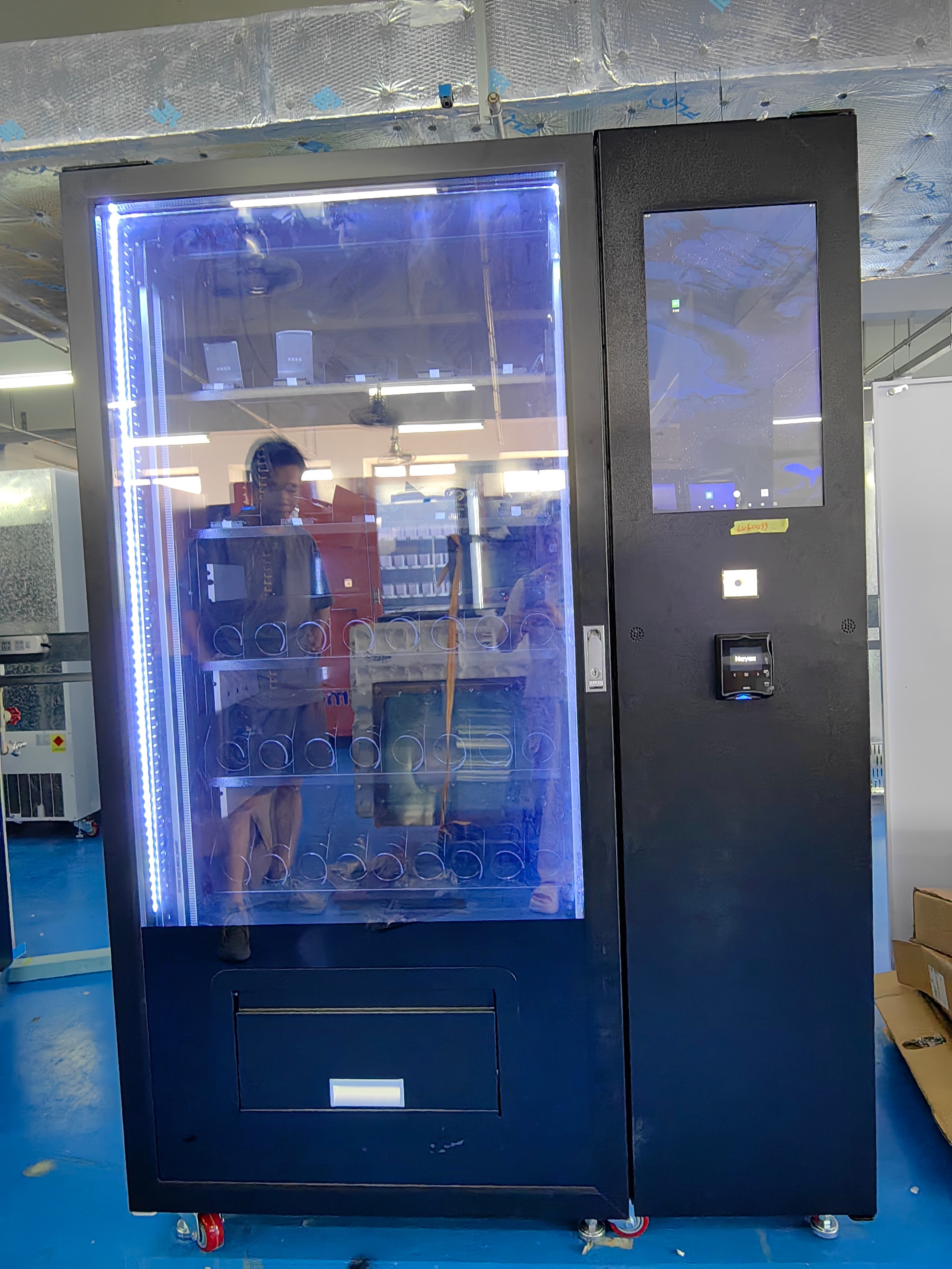 24V Electric Heating Defogging Glass Door Washing Powder Vending Machine