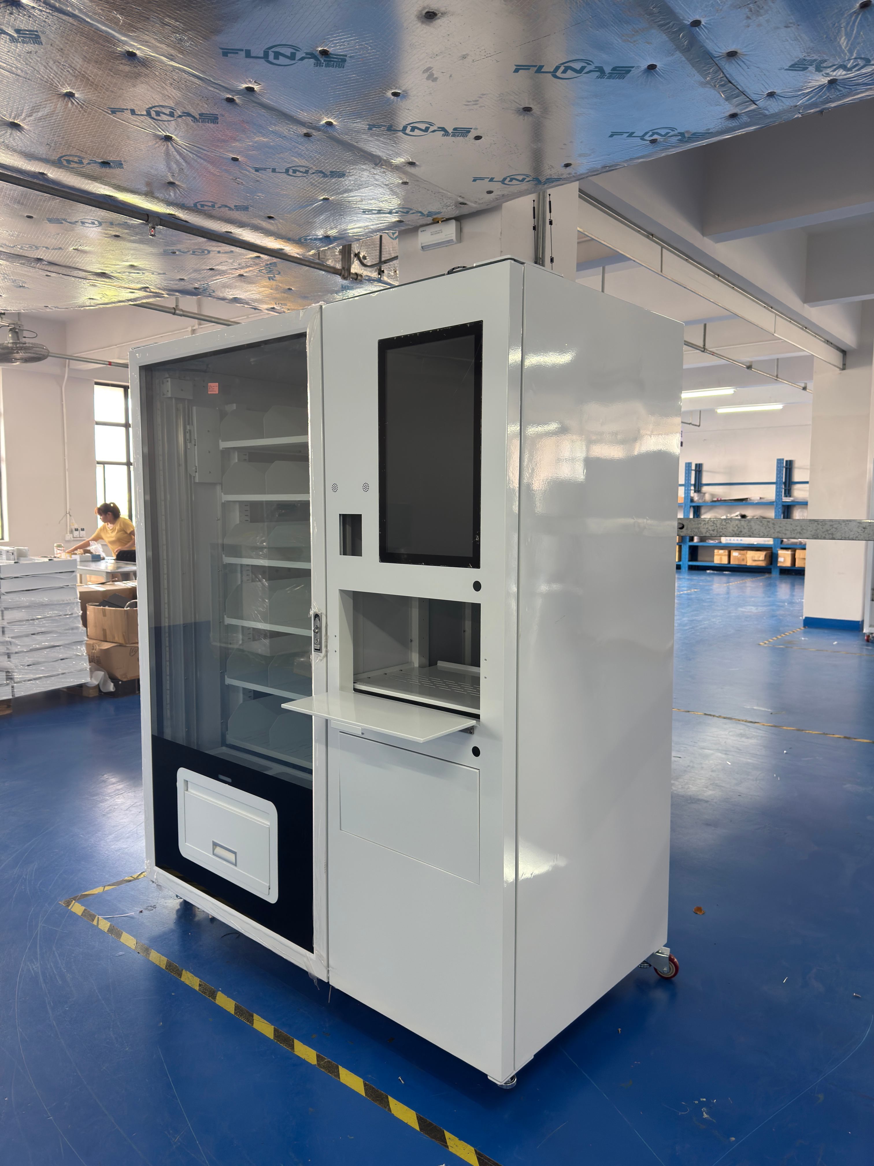 Frozen Food Vending Machine with Microwave & Waste Reduction