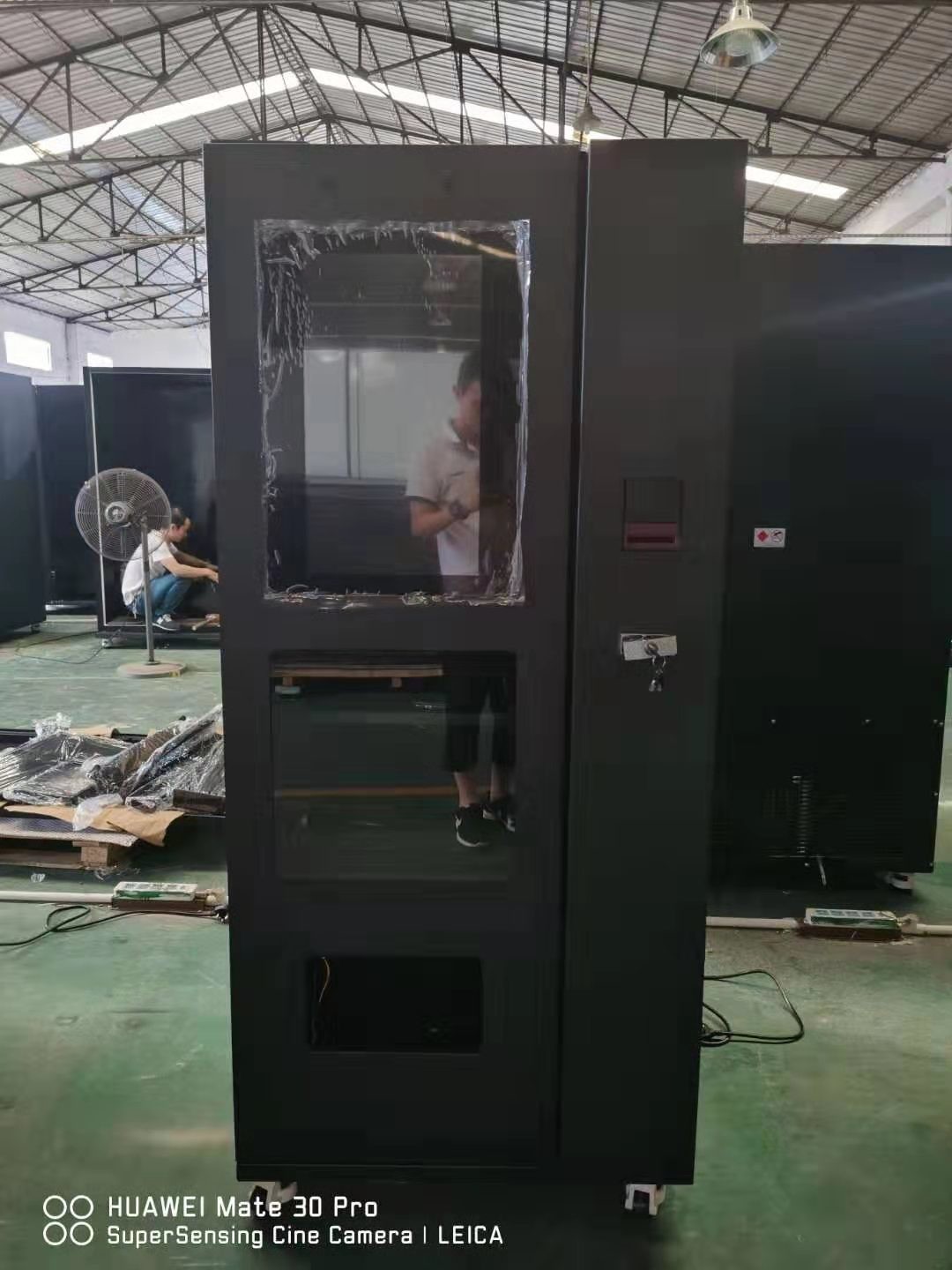 Coin Operated 24 Hours Snack Food Vending Machines With Smart Vending ...